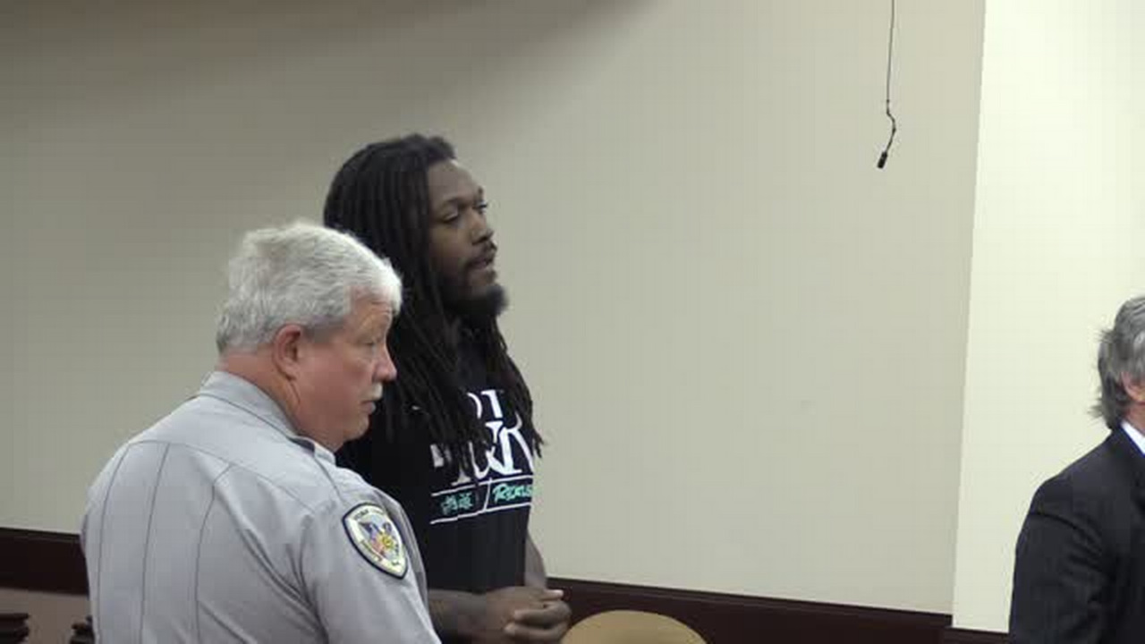 Jadeveon Clowney speaks at bond hearing for father, charged in Rock ...