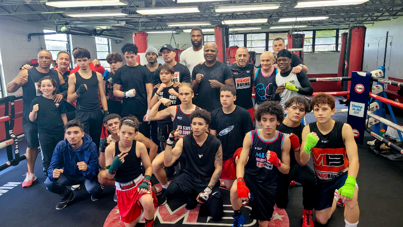 Mundo Boxing no solo trata de hacer campeones profesionales | El Nuevo ...