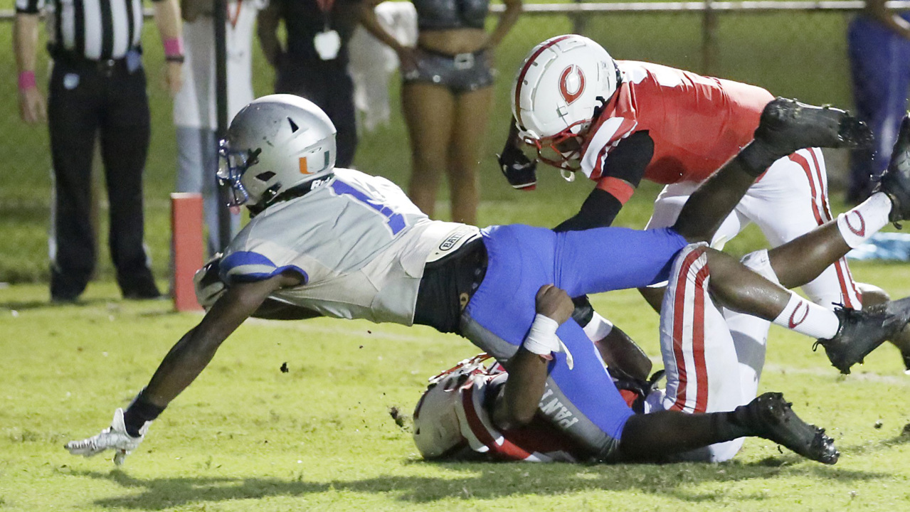 See photos from Dillard v. Plantation high school football | Miami Herald