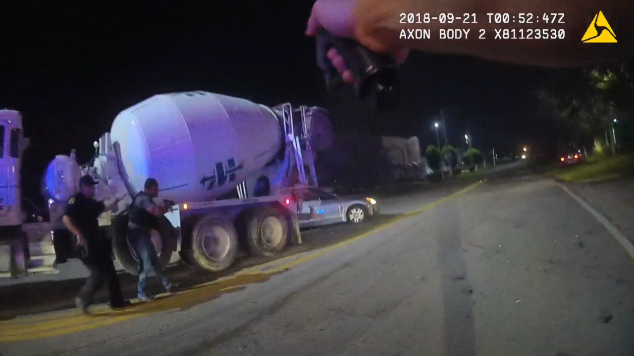 Despite risks, wild police shootouts persist in Miami-Dade | Miami Herald