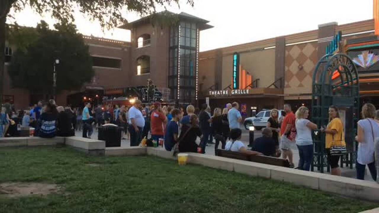 Fire crews respond to smoke reported at Old Town Warren | The Wichita Eagle