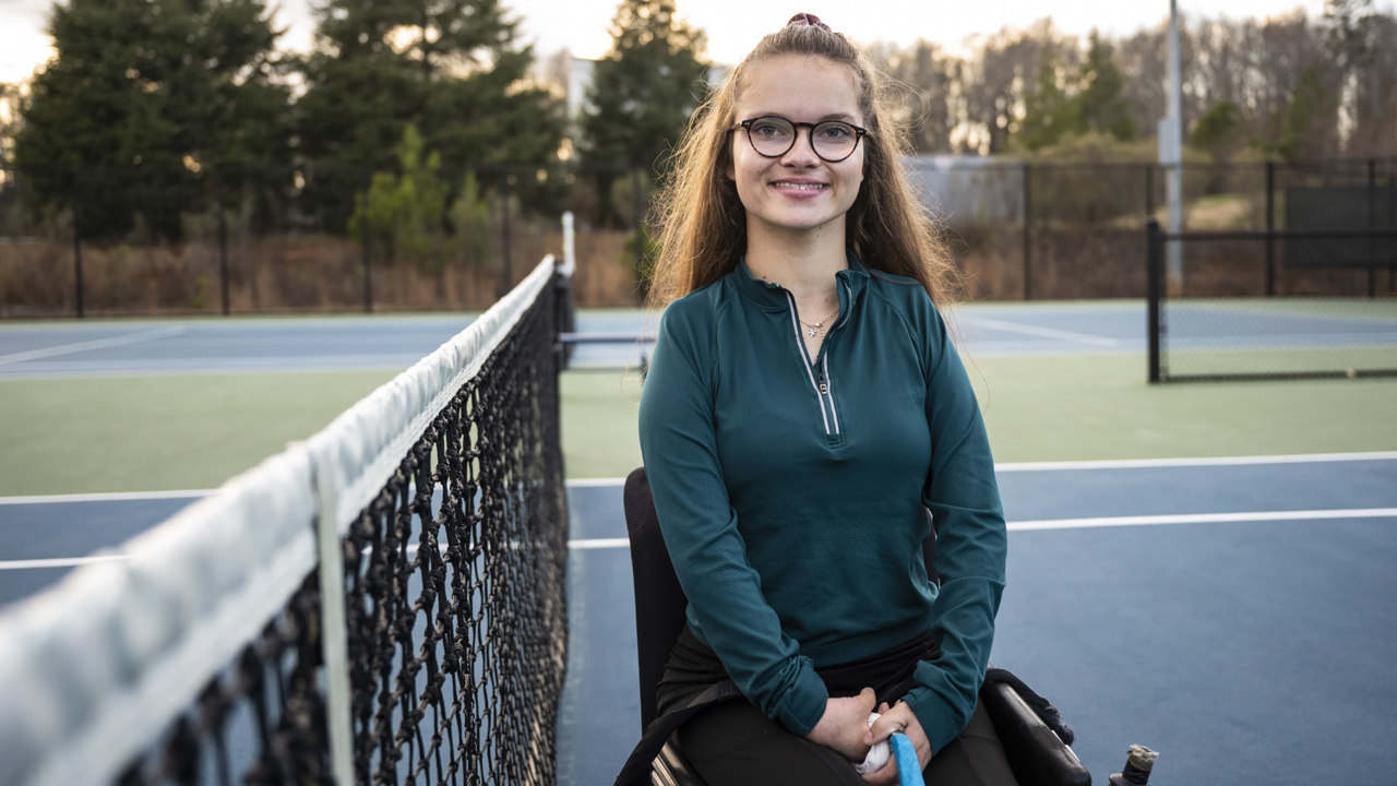 Quad tennis player Gaila Fosbinder is a force on and off the tennis ...