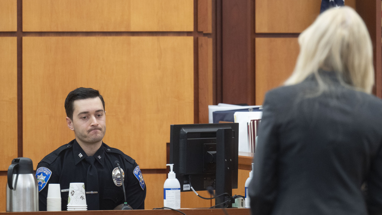 Tacoma police officer cross-examined over body cam footage | Tacoma ...