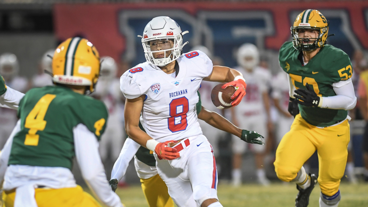 Buchanan Bears defeat Kingsburg in game one of 2021 | Fresno Bee