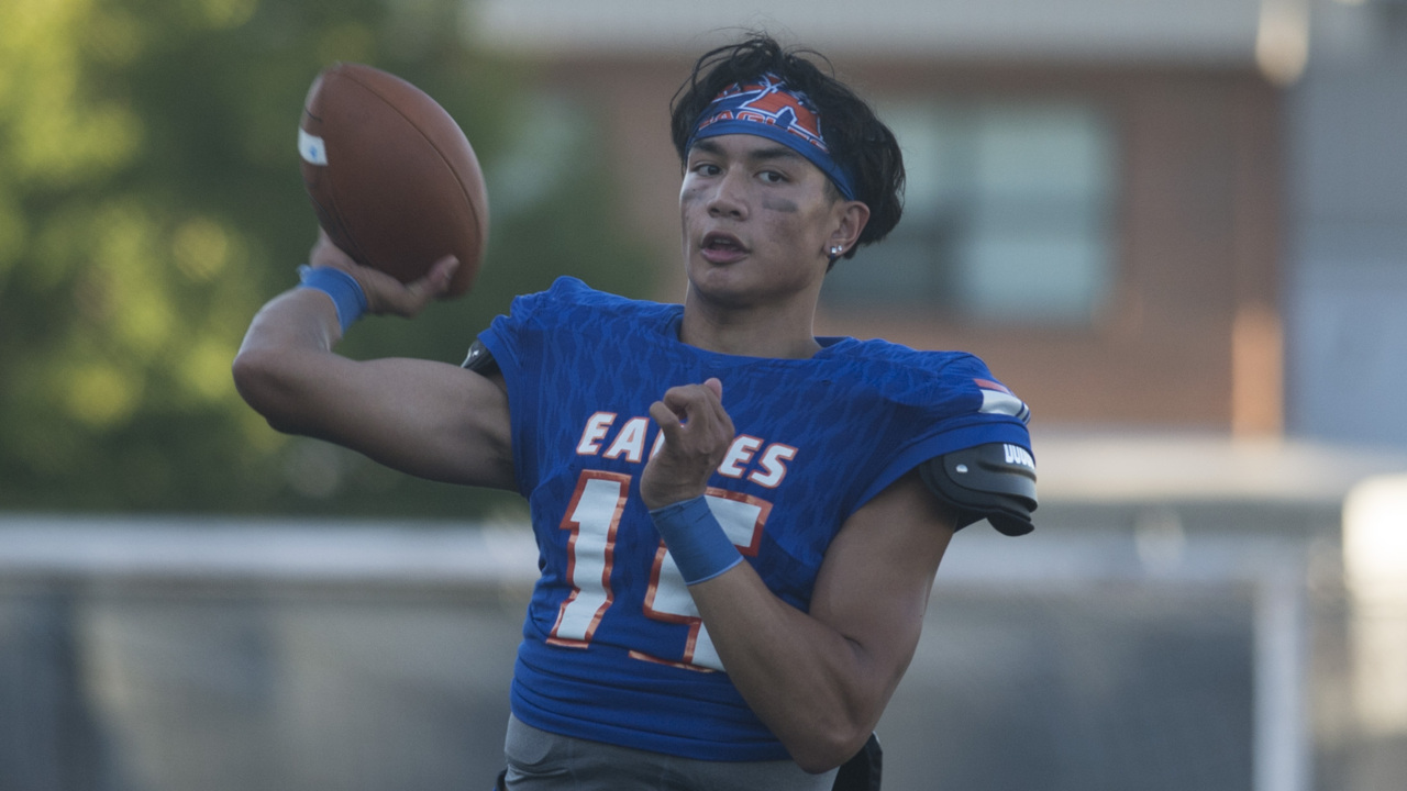 Graham-Kapowsin QB Daveon Superales recaps 4A SPSL win over Emerald Ridge | Tacoma News Tribune