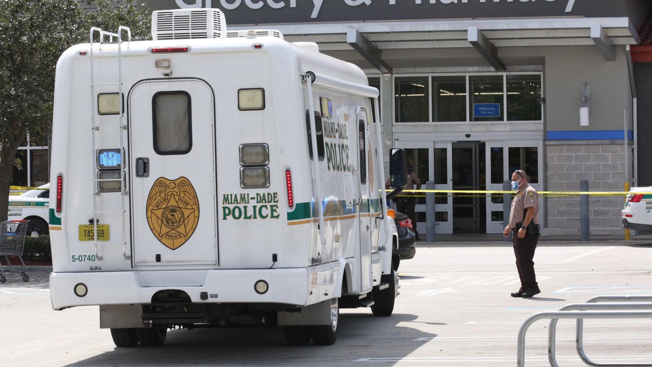No arrest in fatal shooting of unarmed man in Miami Walmart | Miami Herald