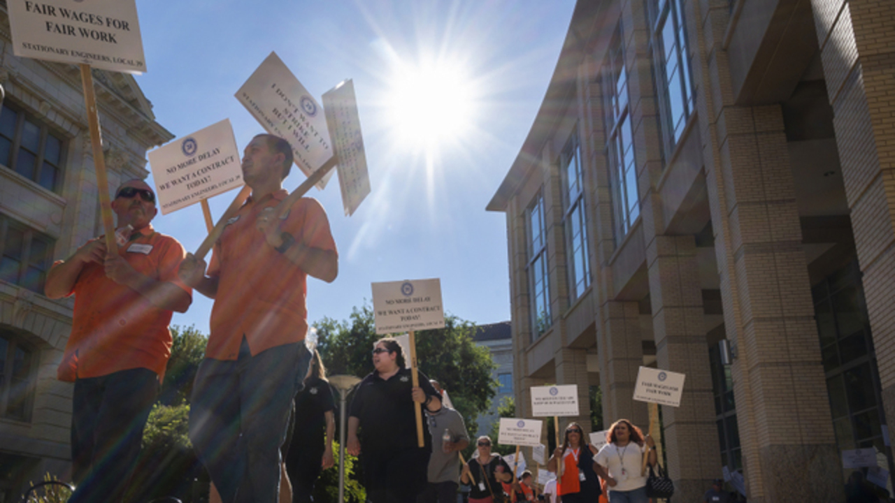 Sacramento Local 39 rally against stalled union contracts with city ...