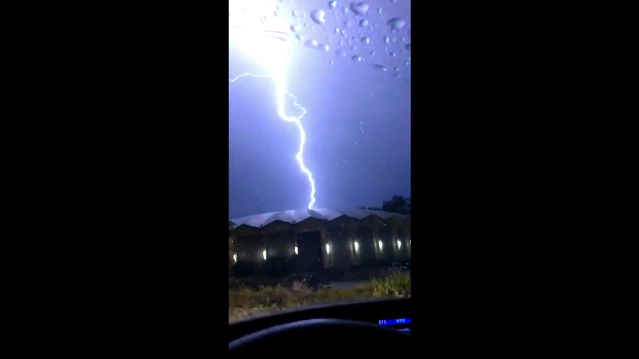 Caught on camera: Wild lightning strike above Santa Barbara seen from ...