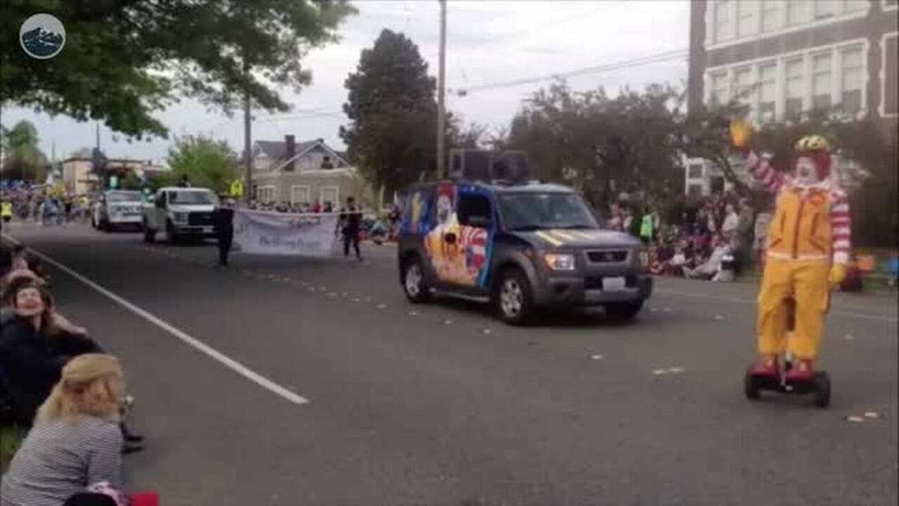 Highlights from the Junior Ski to Sea Parade | The Olympian