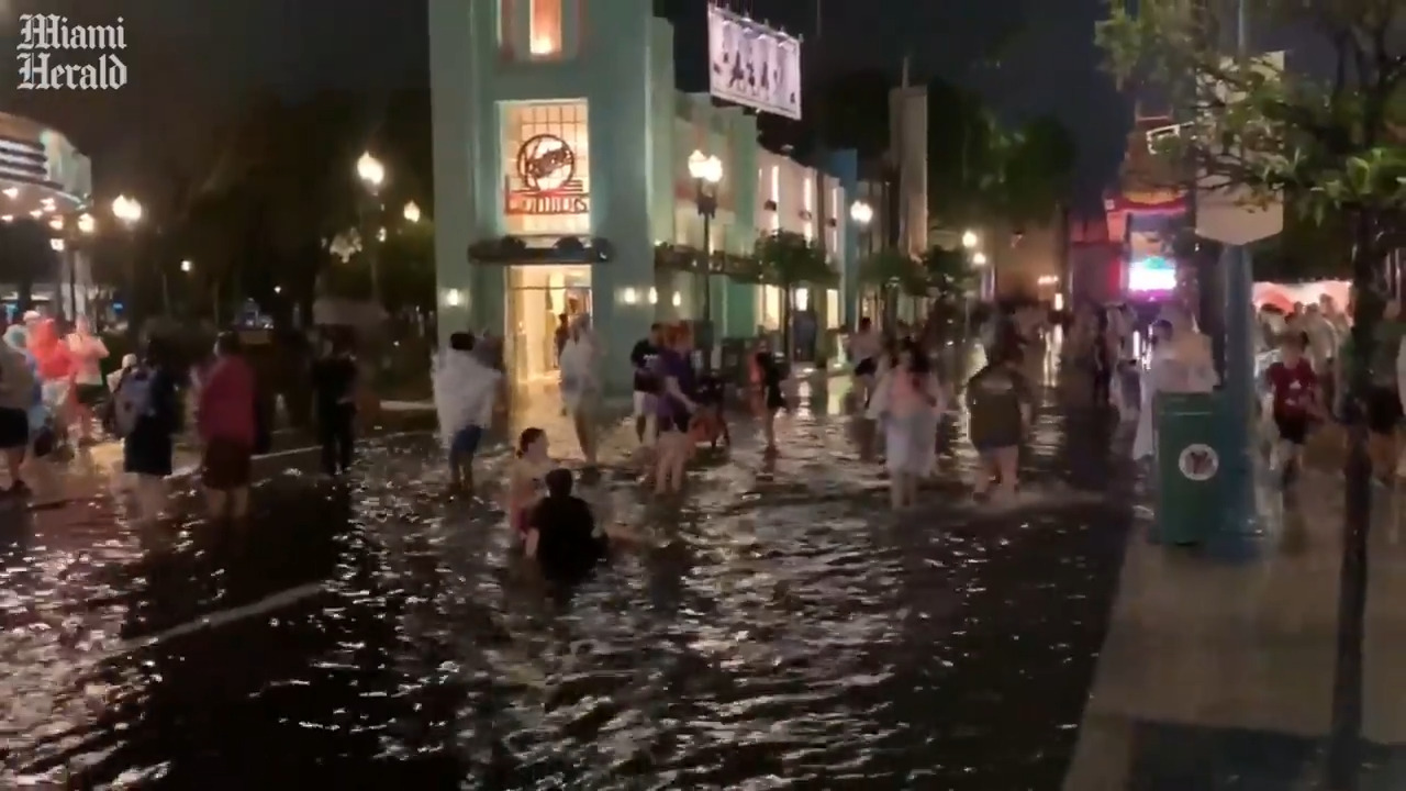 Watch Disney's Hollywood Studios in Florida flood | Miami Herald