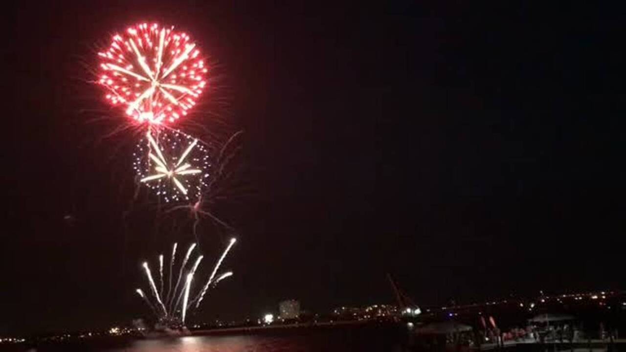 Fireworks put finishing touches on regatta | Bradenton Herald