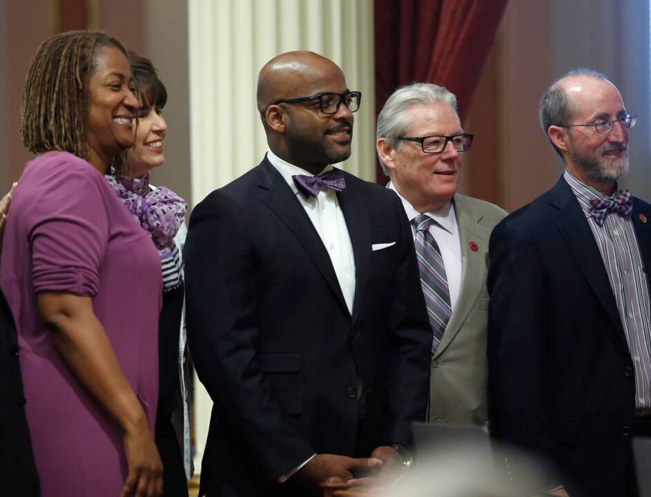 Isadore Hall honors Prince on California Senate floor | Sacramento Bee