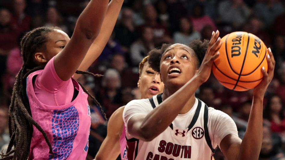 South Carolina's Joyce Edwards scored 28 points to lead the Gamecocks ...