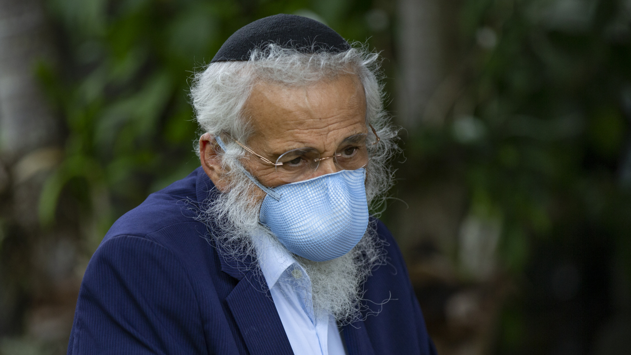 Rabbi Lipskar survives coronavirus | Miami Herald