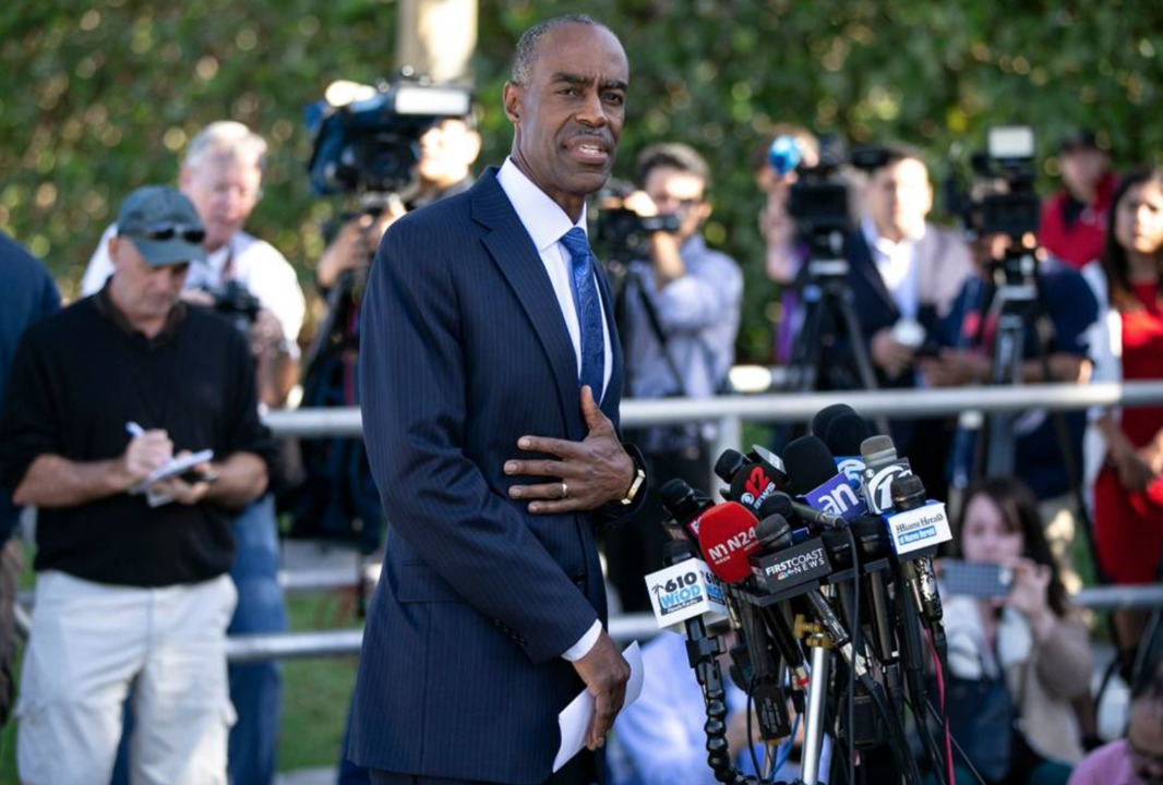 Broward schools superintendent, Robert Runcie, addresses Governor Ron ...