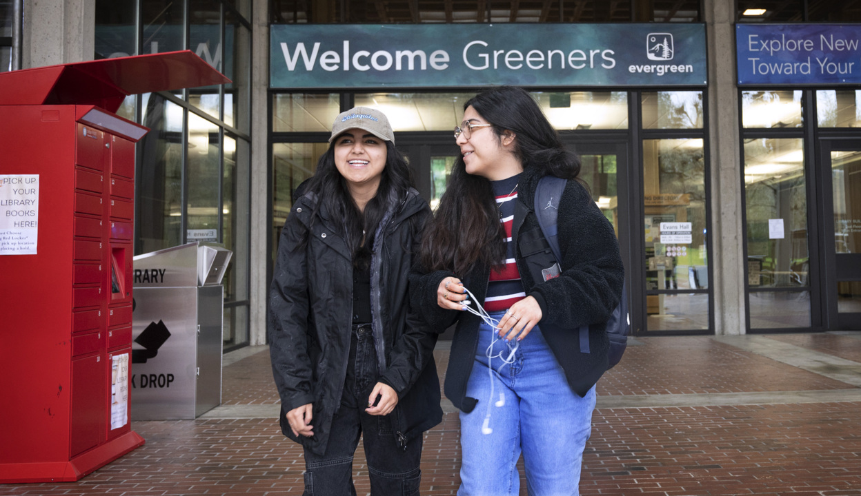 Students at The Evergreen State College in Olympia, Washington, share ...