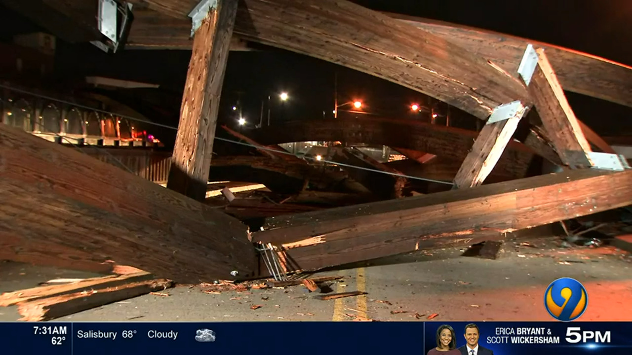 Wooden arches collapse in Hickory, NC | Charlotte Observer