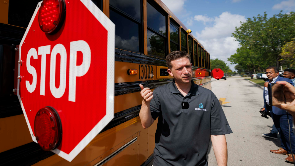 School bus license plate reading cameras to fine drivers who don’t stop ...