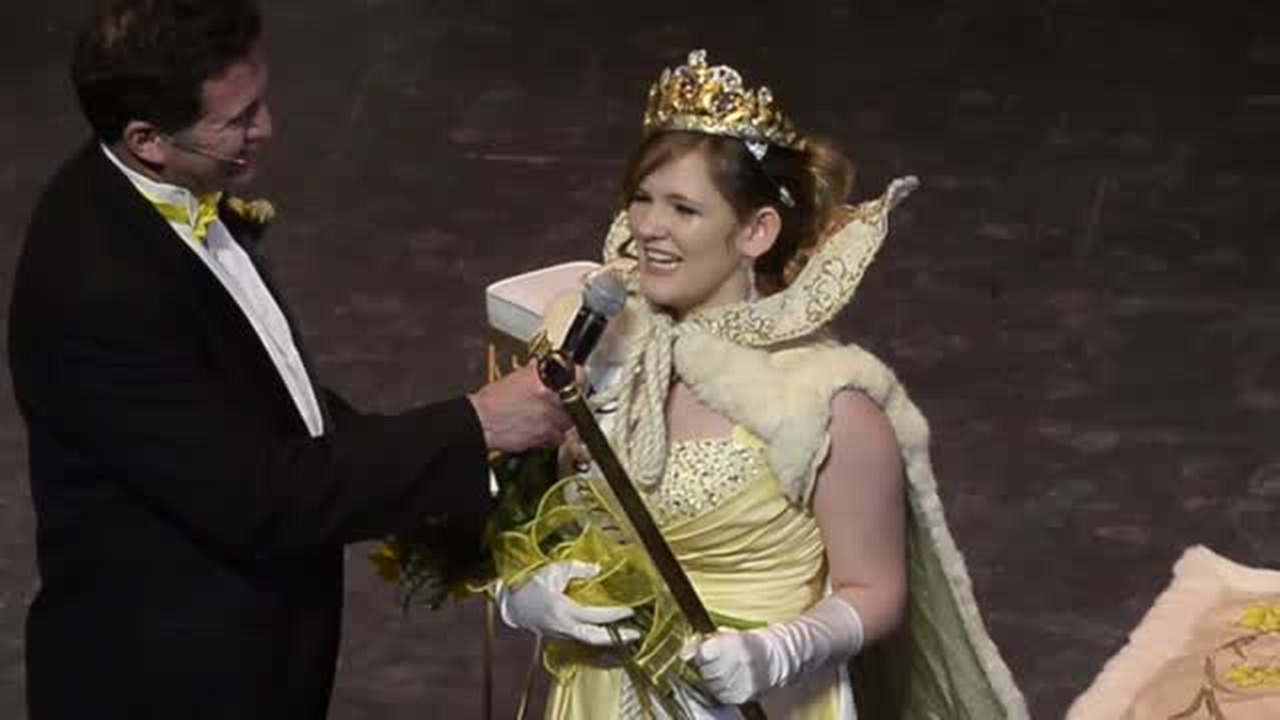 VIDEO: Princesses mob 2016 Daffodil Queen Emily Oliver | Tacoma News ...