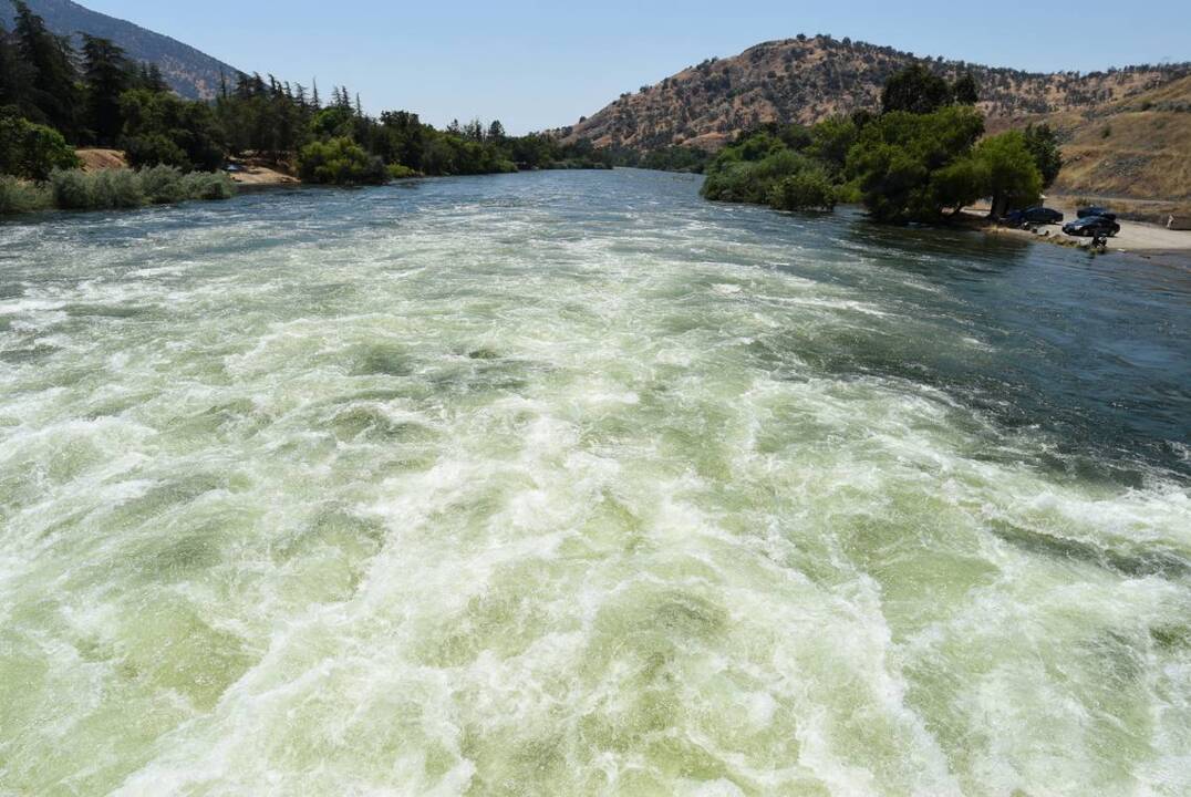 Releases from Pine Flat Reservoir fill Kings River | Modesto Bee